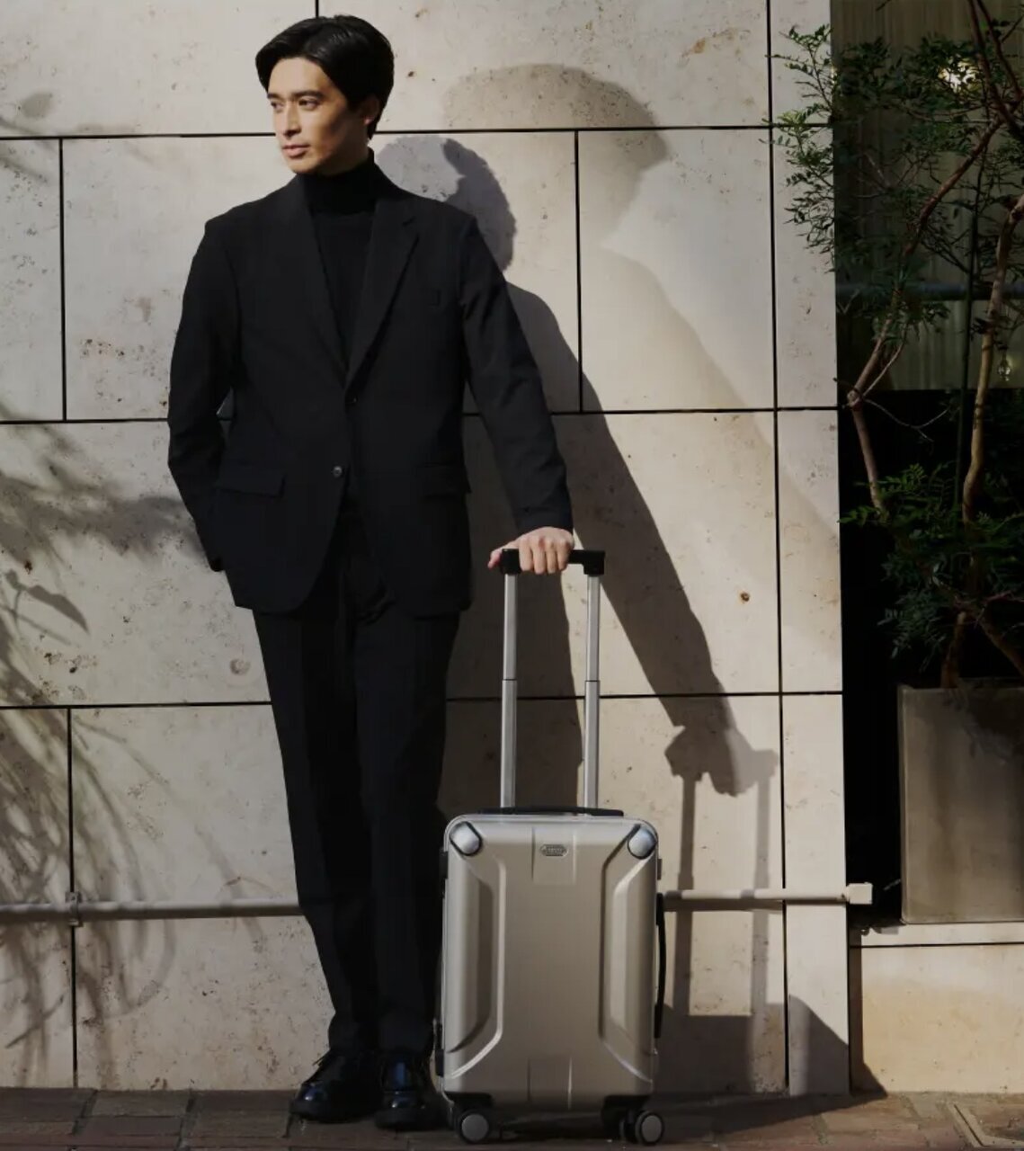 【Winter Travel】Does it stand up to bullets traveling at 500 km/h!? A ...