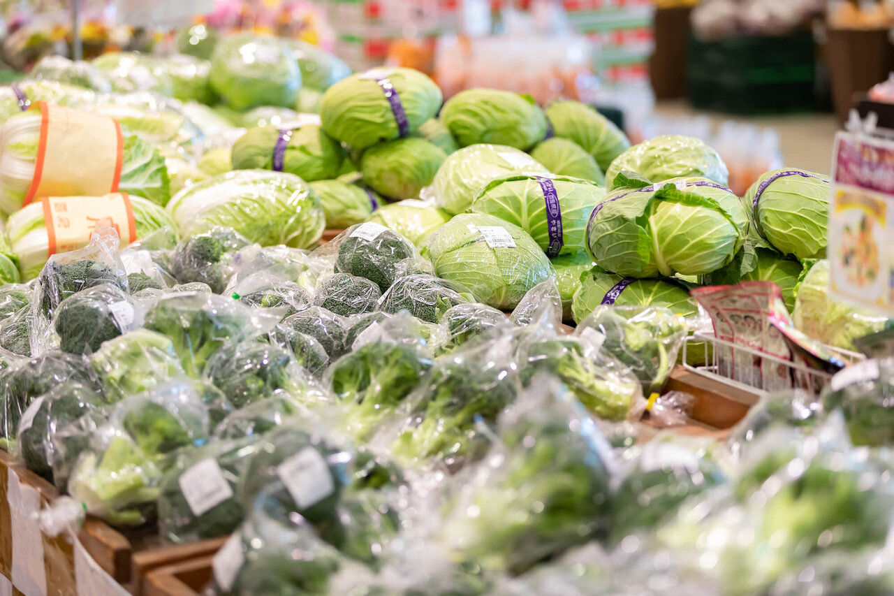 行きつけのスーパーを使い分けるコツ！お店の選び方を覚えて上手に節約しよう｜Shufoo!プラス