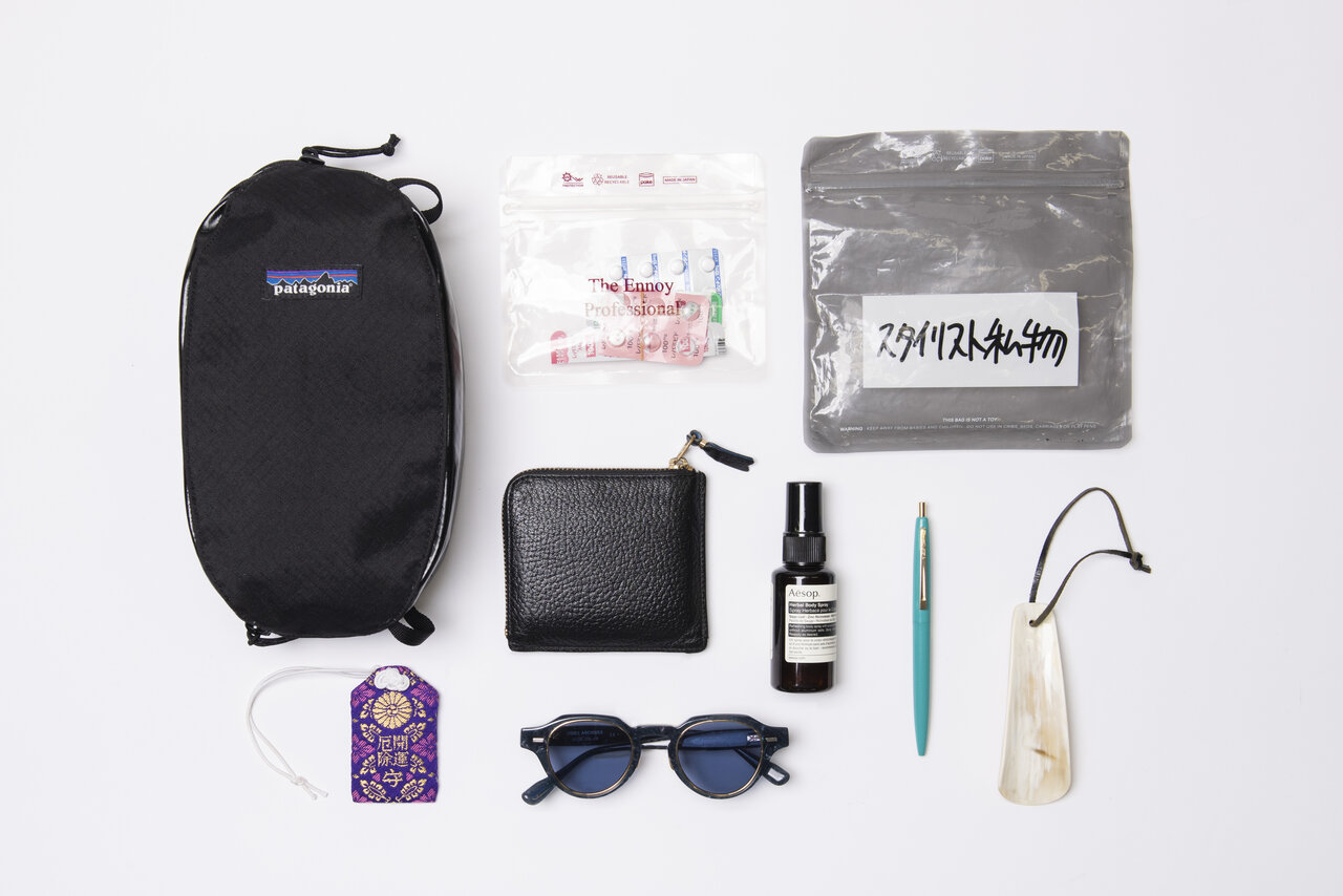 人気スタッフのバッグとその中身「Things in my bag.」Vol.5 鬼澤 喜行さん - UAコラム／UA COLUMNS ...