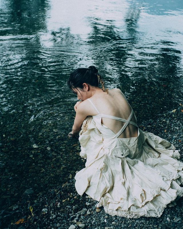 【撮影と表現のQ&A】haru wagnus／Q.肌露出が多めの女性を、エロスを感じさせないように撮るには？ | GENIC編集部 | GENIC｜ジェニック