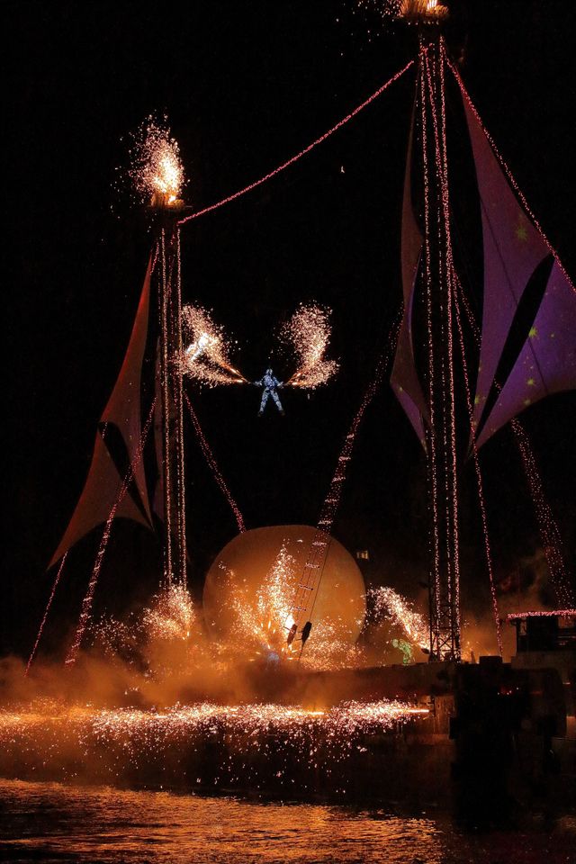 一瞬の煌めきを写すハナビスト 冴木一馬 | GENIC編集部 | GENIC｜ジェニック