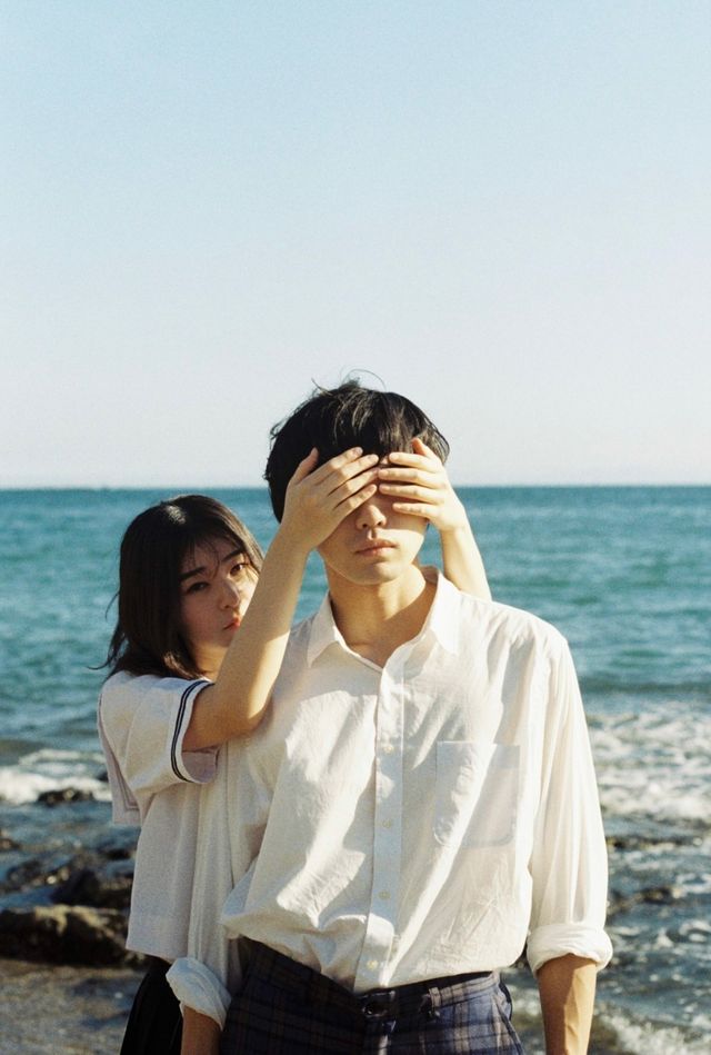 四ノ宮勇魚の写真展「真昼を泳ぐ魚たち」が東京 恵比寿で開催。フィルム写真のみで構成 | GENIC編集部 | GENIC｜ジェニック