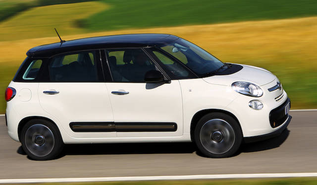 フィアット500の4ドア版「500L」登場｜Fiat ギャラリー - Web Magazine OPENERS(ウェブマガジン オウプナーズ)