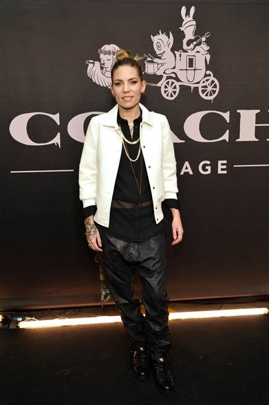 COACH｜「コーチ・ロデオ」リニューアルオープンの記念パーティスナップ - Web Magazine OPENERS(ウェブマガジン オウプナーズ)