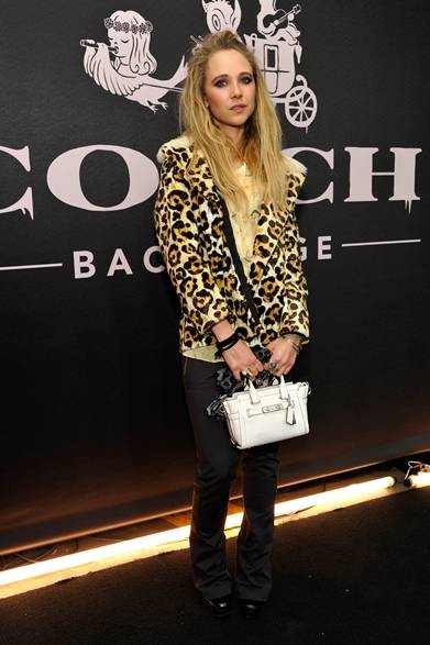COACH｜「コーチ・ロデオ」リニューアルオープンの記念パーティスナップ - Web Magazine OPENERS(ウェブマガジン オウプナーズ)