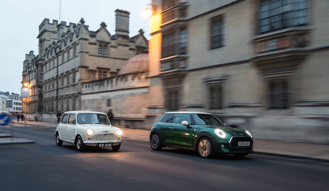 MINI誕生から60周年を記念した限定車｜Mini ギャラリー - Web Magazine OPENERS(ウェブマガジン オウプナーズ)