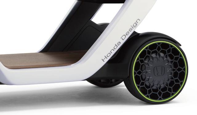 ホンダ、東京モーターショーで新型FCVやシビック タイプRを出展｜Honda ギャラリー - Web Magazine OPENERS(ウェブ ...