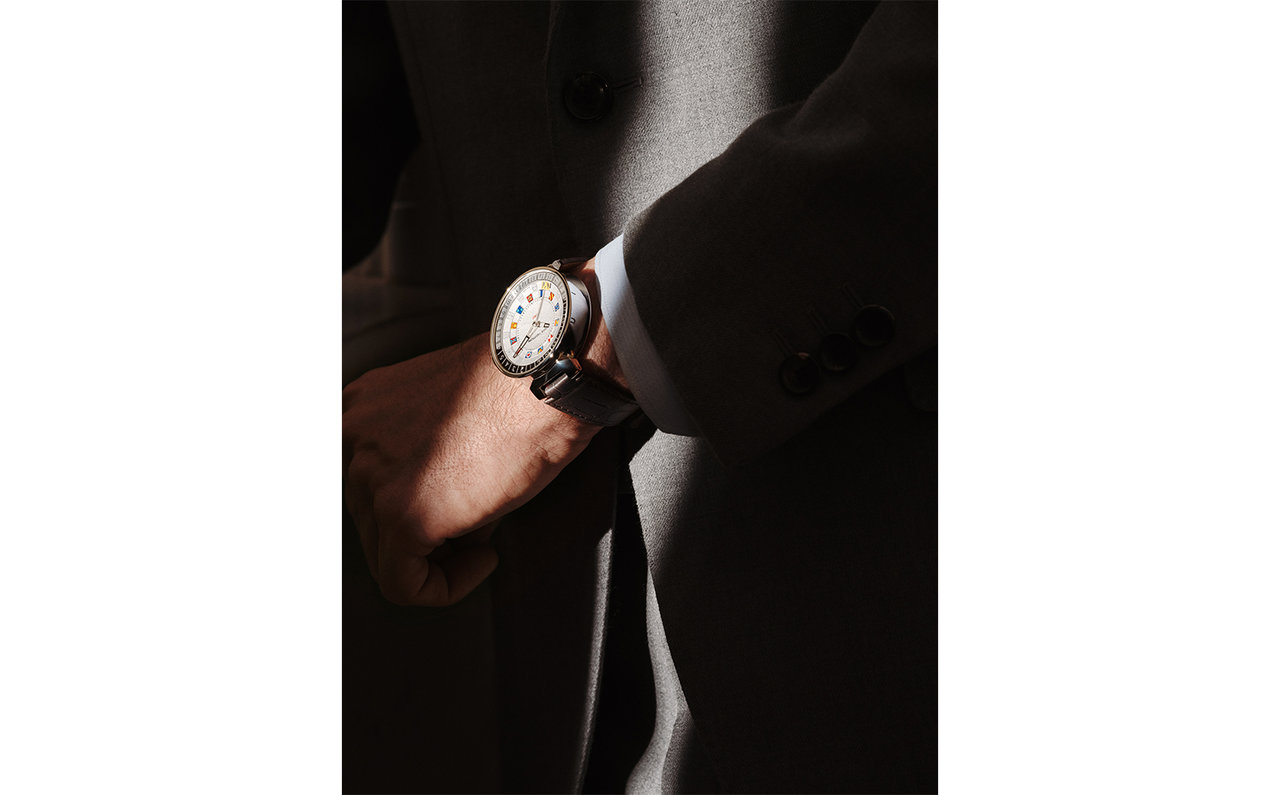 ルイ・ヴィトンの新作ウオッチ「タンブール ムーン デュアルタイム」誕生｜LOUIS VUITTON - Web Magazine ...