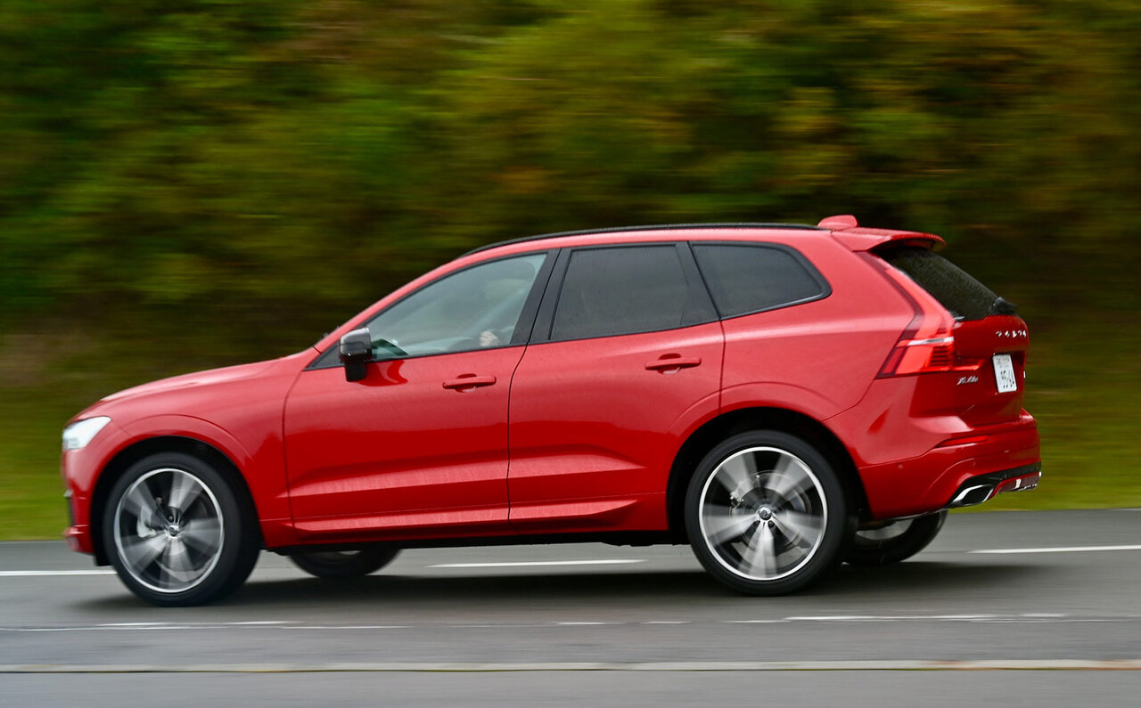 “電動化”されたボルボXC60 B6 Rデザインに試乗｜VOLVO - Web Magazine OPENERS(ウェブマガジン オウプナーズ)