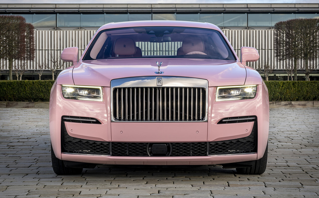 大胆なカラーを纏うロールス・ロイスのビスポークモデルを東京で披露｜ROLLS-ROYCE - Web Magazine OPENERS(ウェブ ...