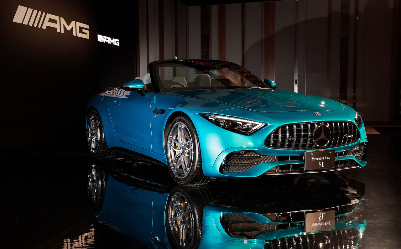 新型SLがジャパンプレミア──F1由来の直列4気筒ターボを搭載した最新のロードスターとして登場｜Mercedes AMG - Web Magazine OPENERS(ウェブマガジン オウプナーズ)
