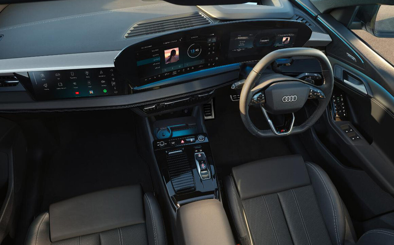 新世代プラットフォームを採用したミッドサイズBEVが日本上陸｜AUDI - Web Magazine OPENERS(ウェブマガジン オウプナーズ)