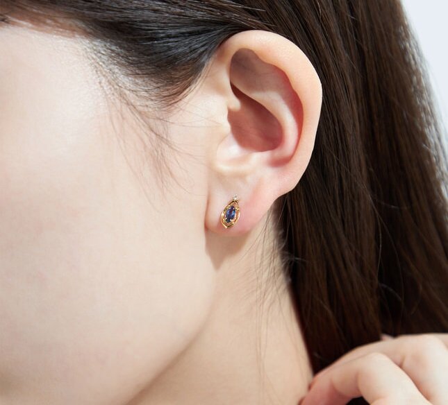 9月の誕生石「サファイア」「クンツァイト」。特徴や石言葉、おすすめジュエリー - festaria journal